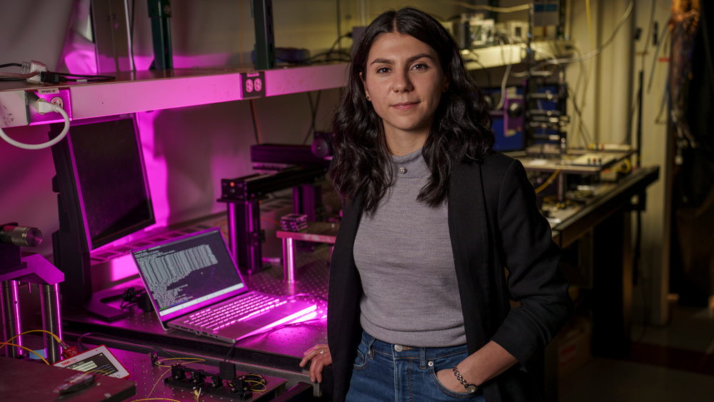 Spotlight: Hooked on photonics | MIT - Massachusetts Institute of ...