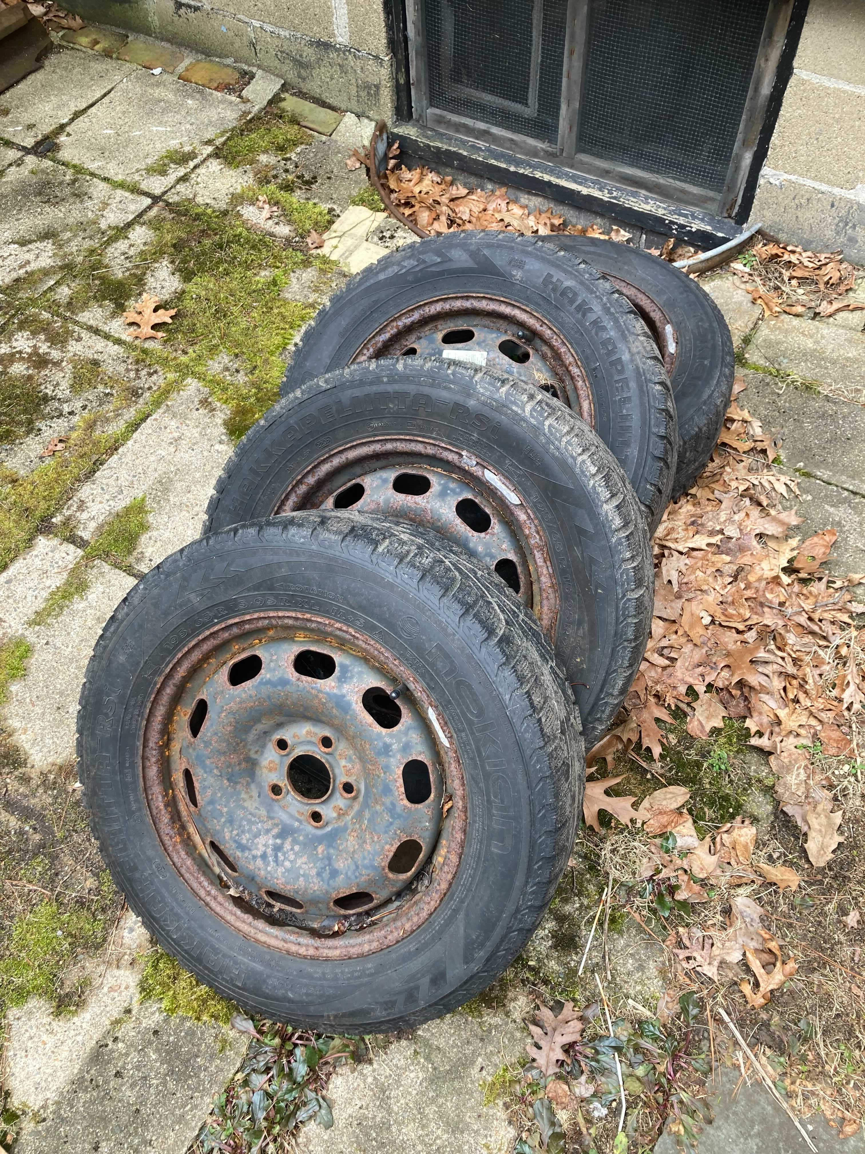 Anyone near Boston want some rusty Mk4 steel wheels? | TDIClub Forums