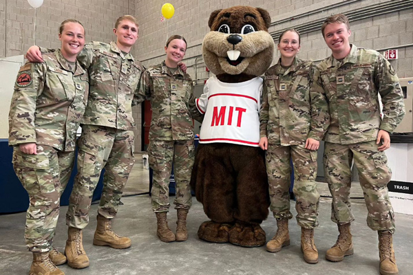 Spotlight: Insulin without injections | MIT - Massachusetts Institute ...