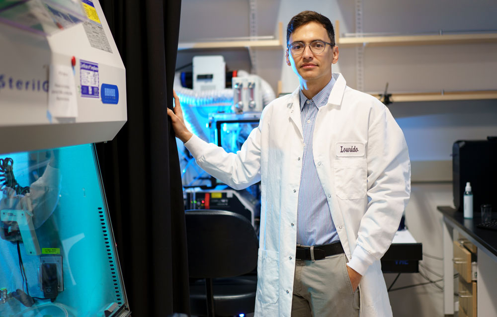 Spotlight: Pursuing a parasite | MIT - Massachusetts Institute of ...