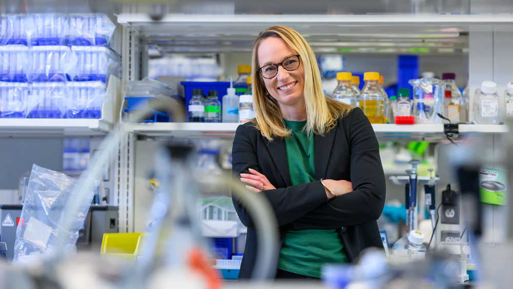 Spotlight: Jumpstarting T cells | MIT - Massachusetts Institute of ...